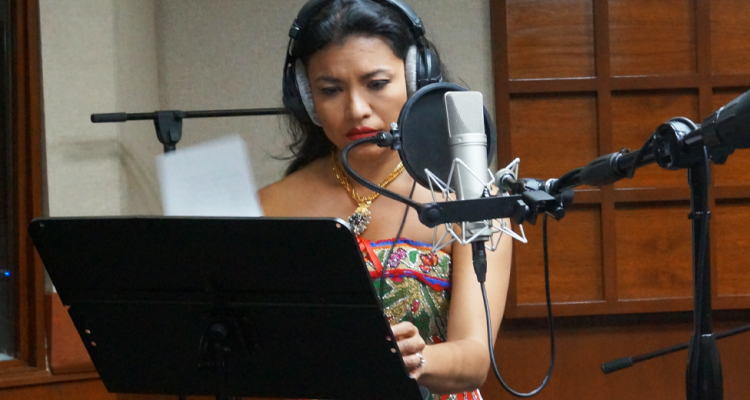 » Alejandra Robles: de esencia “Tropicalísima”